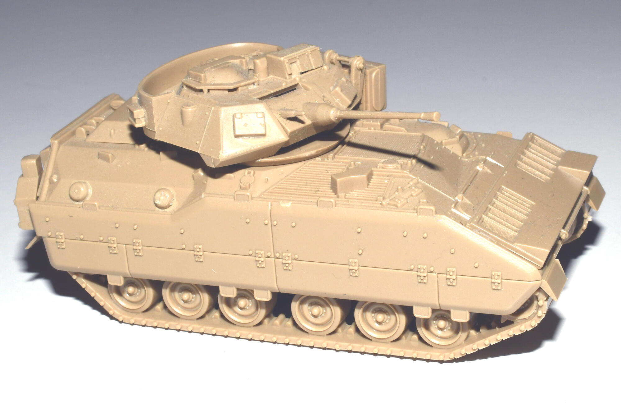 Køb Roco Minitanks 520 X. US Army M2A2 Bradley. - Tilbud: 55,00DKK,-