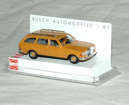 Køb Busch 46800. Mercedes W 123 T-Modell. - Tilbud: 95,00DKK,-